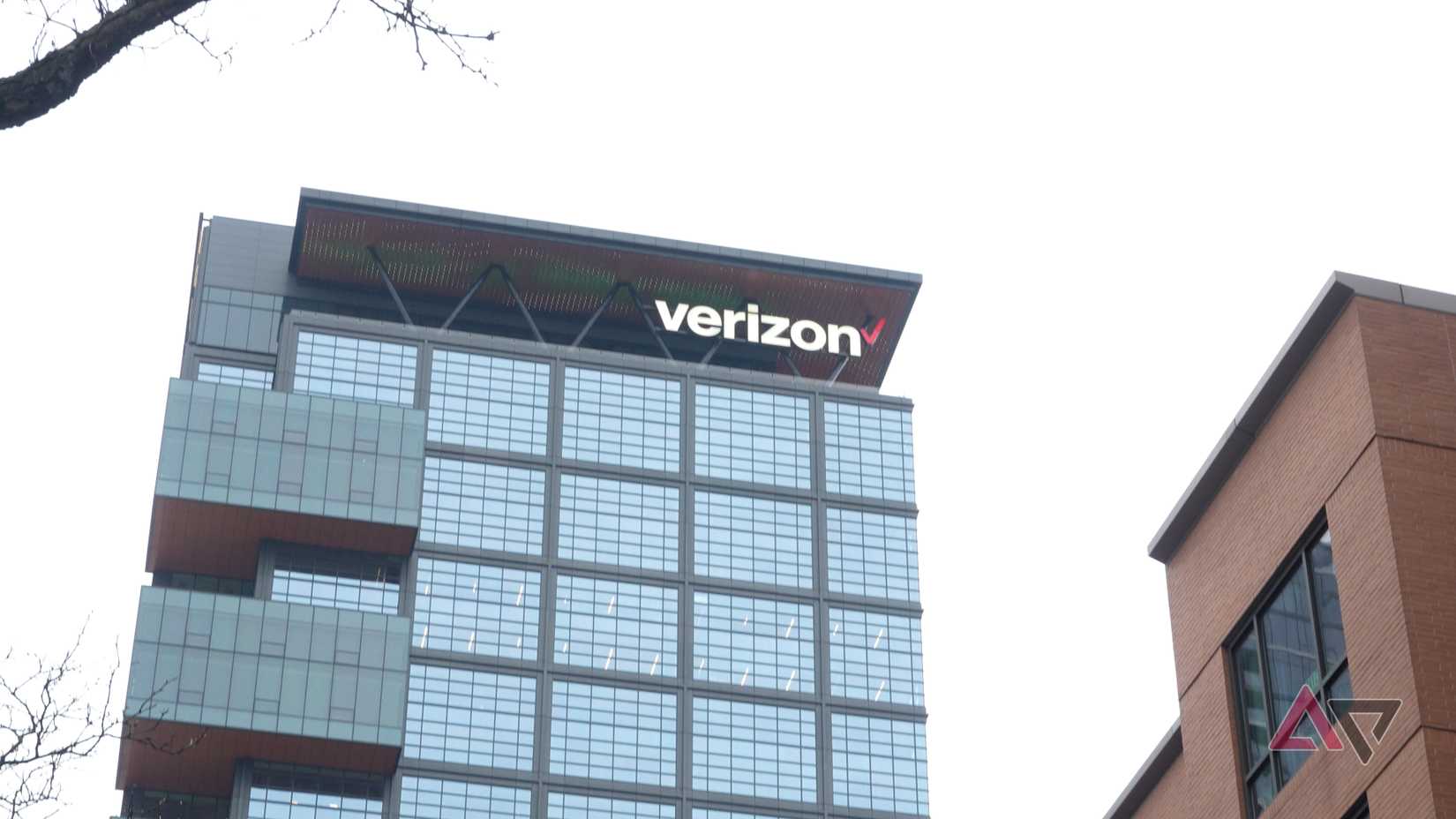 Verizon pulls an about face, offers monthly discounts to upset ...