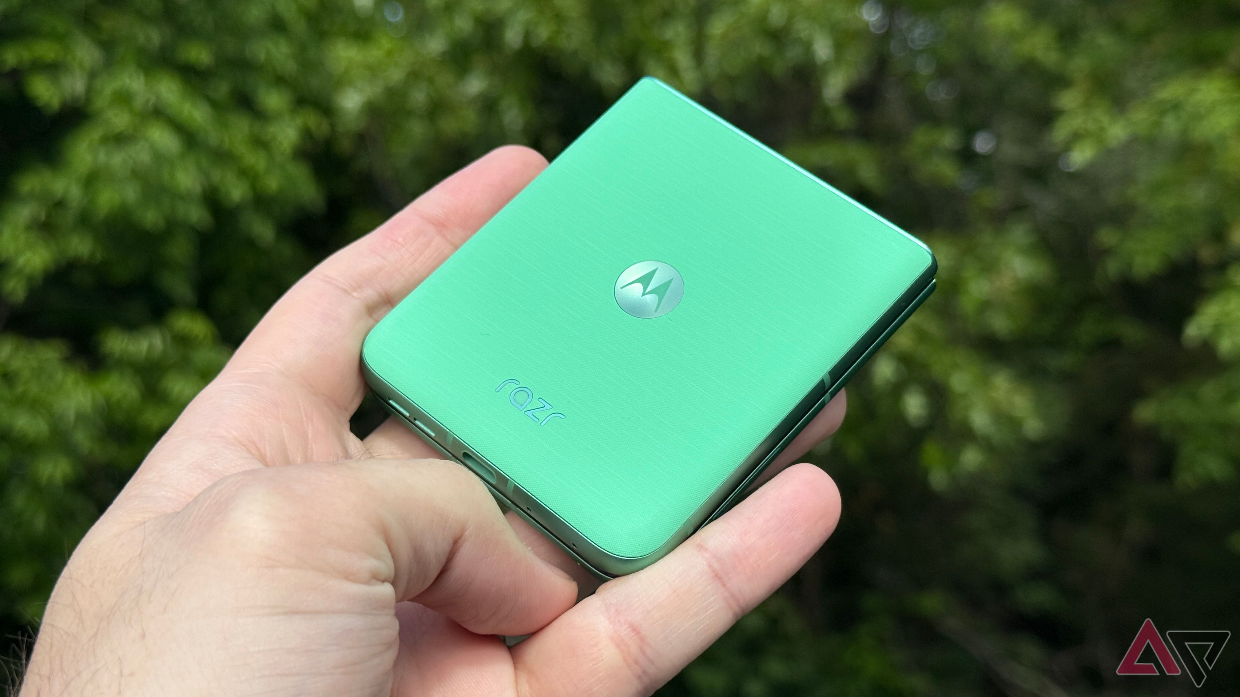 How the Moto Razr 2025 quietly fixes what other foldables still get wrong
