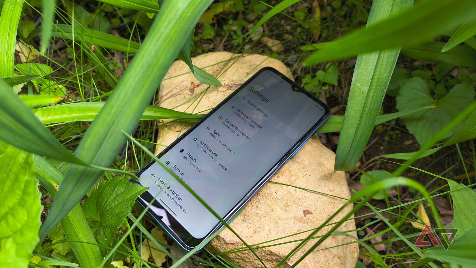 Boost Summit 5G review: A budget phone for Boost customers