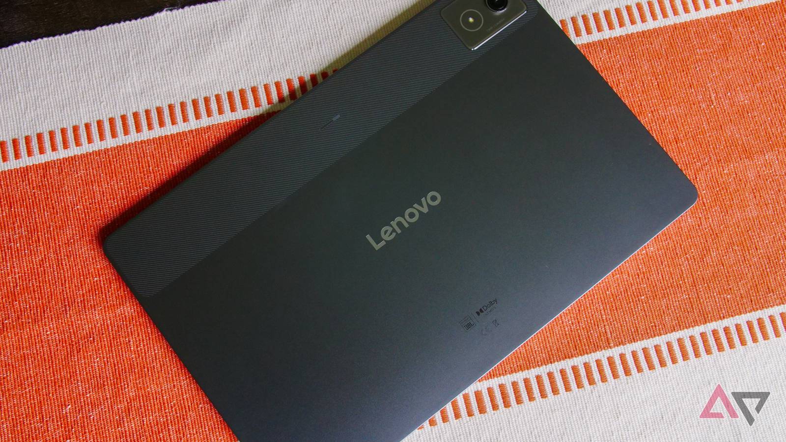 Lenovo's new affordable Android tablet costs less than most flagship ...