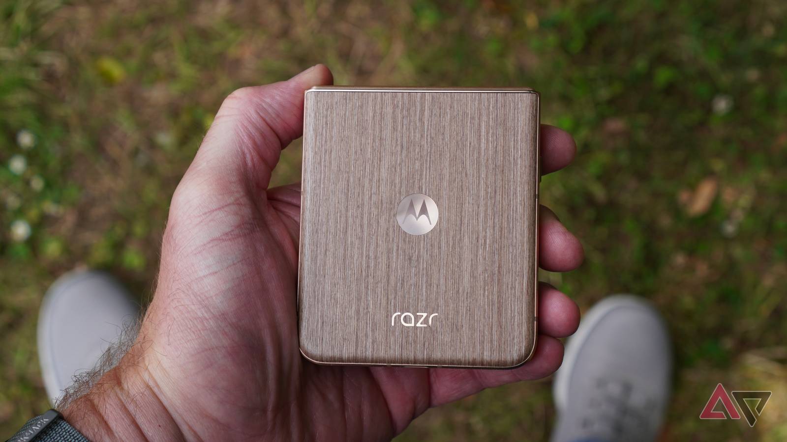 Motorola knocks $200 off the Razr Ultra (2025)