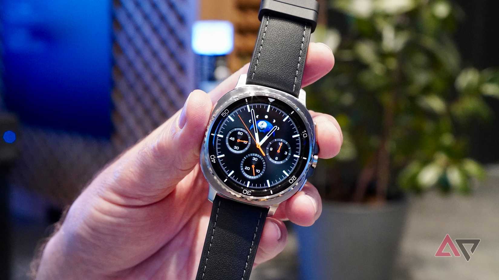 The Samsung Watch 8 Classic finally brings back my favorite missing feature