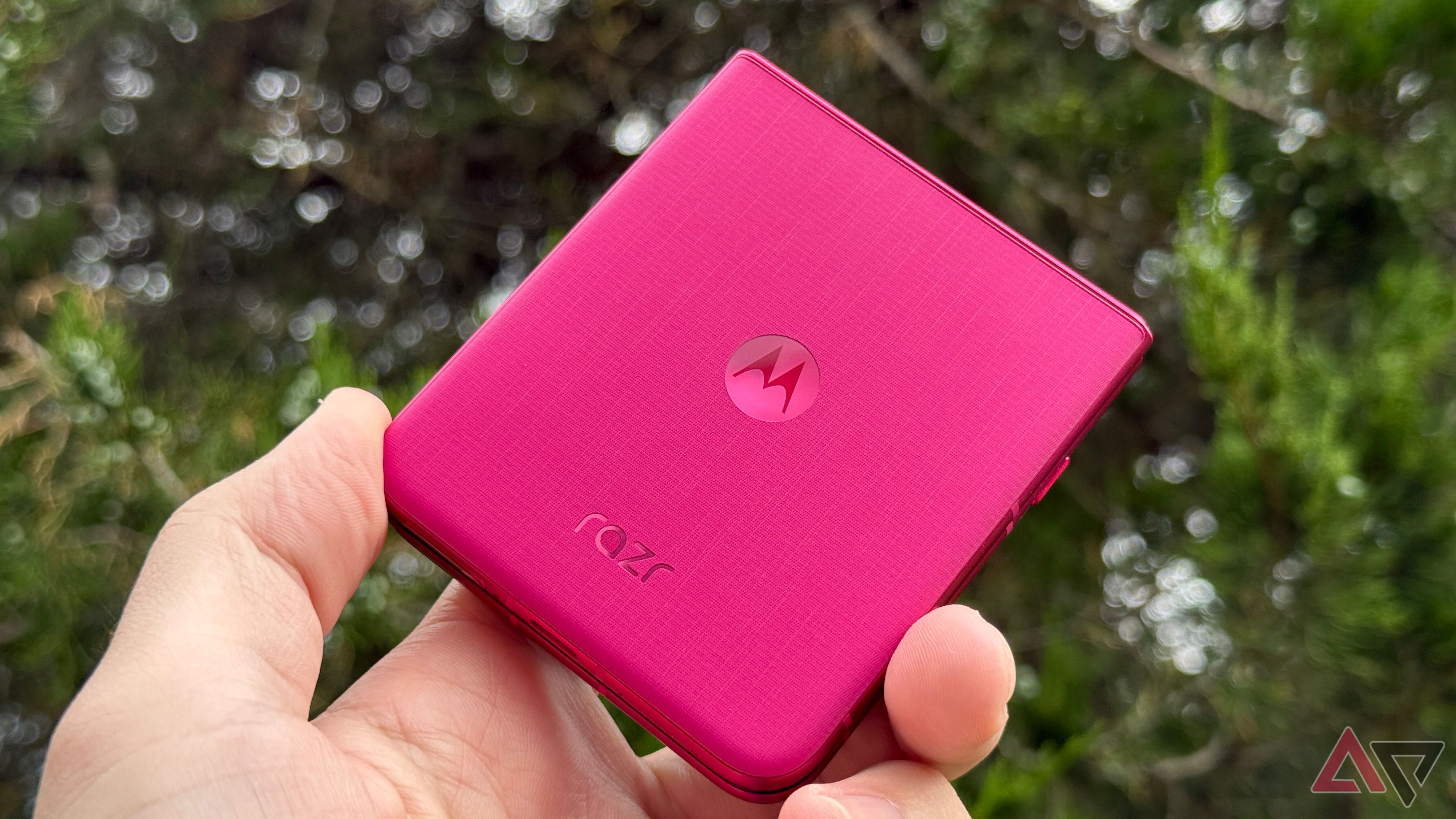 The Motorola Razr Ultra is still my favorite clamshell foldable