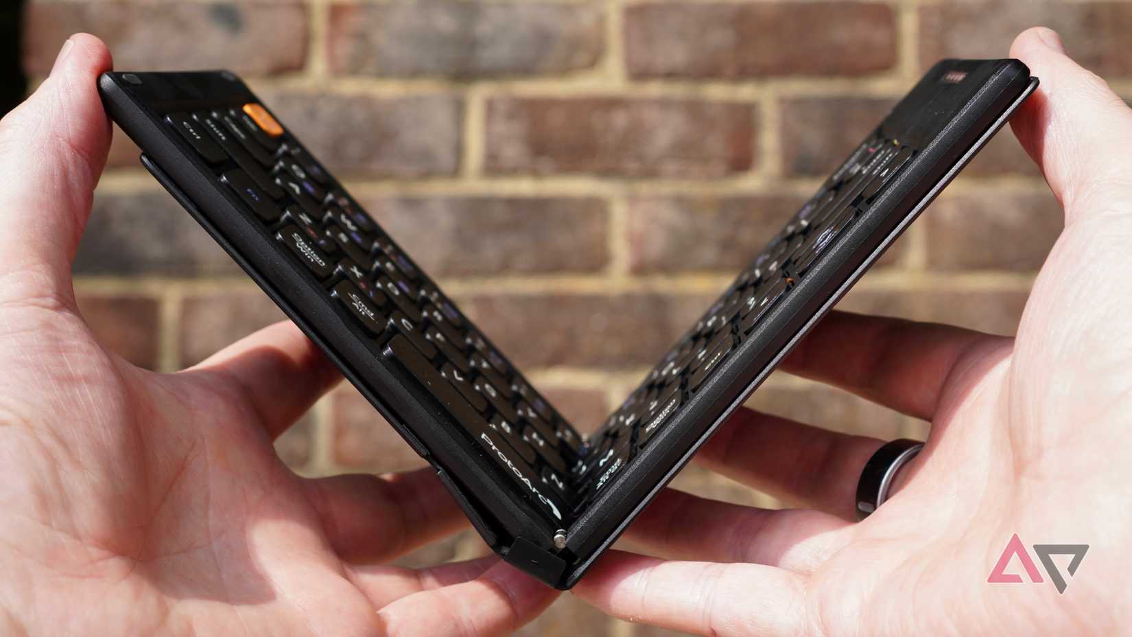 Foldable Bluetooth Keyboard XK04 Foldable Portable Bluetooth Compact ...