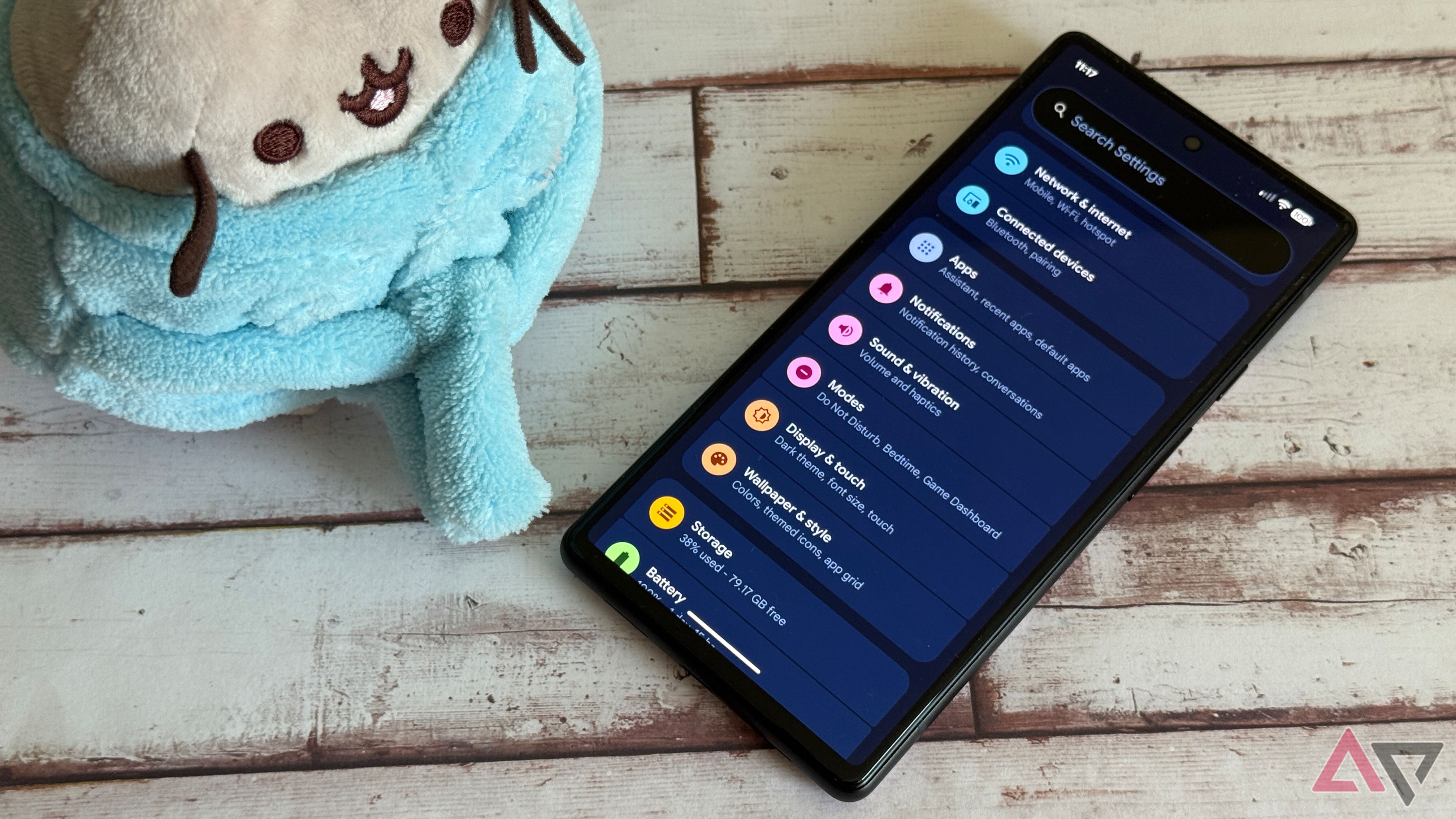 Google just added two new screensavers to your Pixel phone