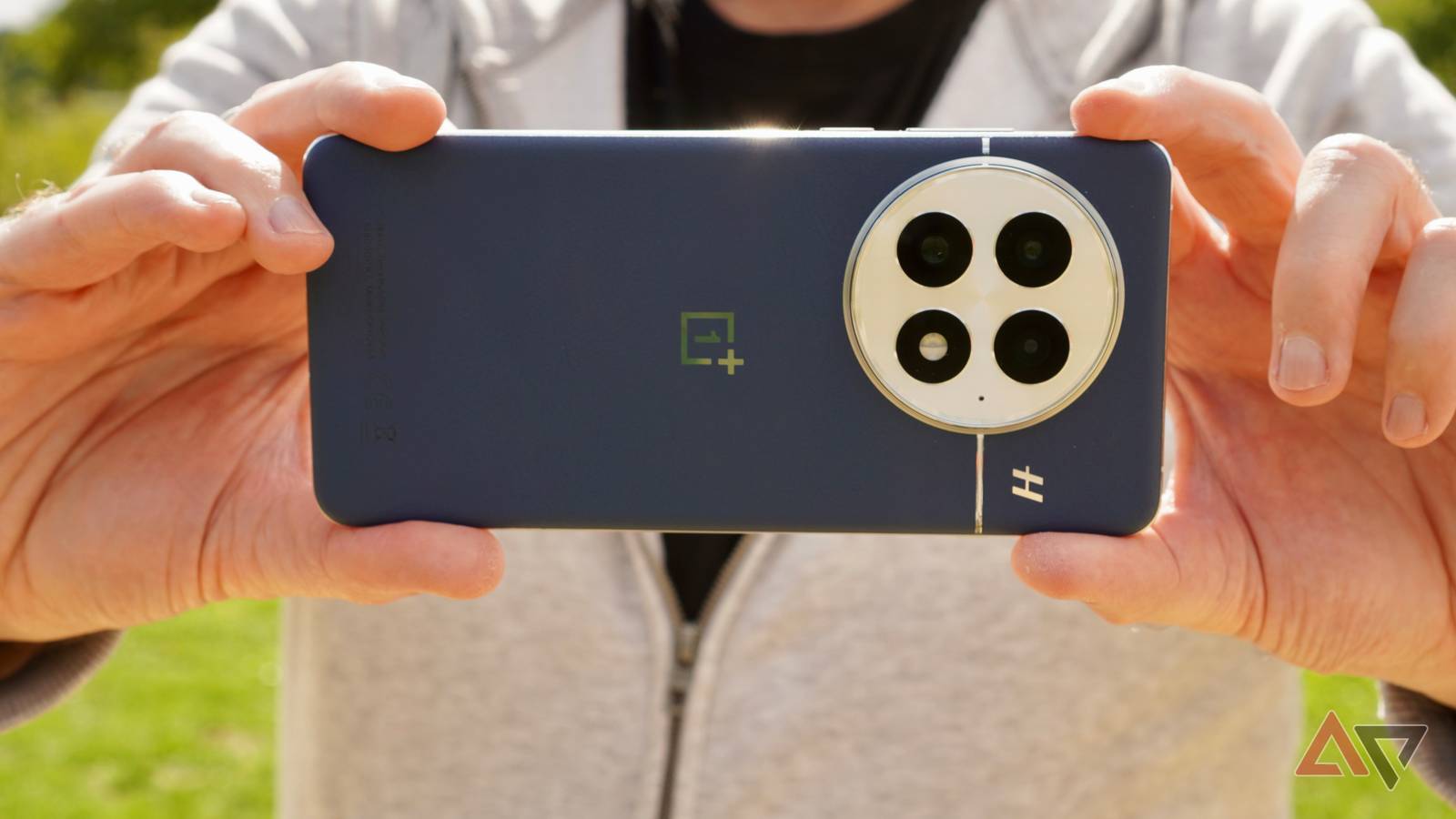 The OnePlus 15 will come with a much better zoom camera
