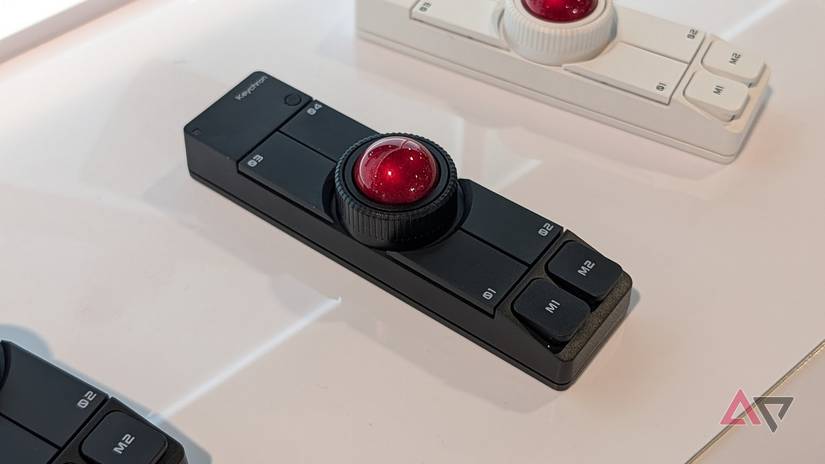 This mesmerizing retro mouse from CES 2026 was made for me