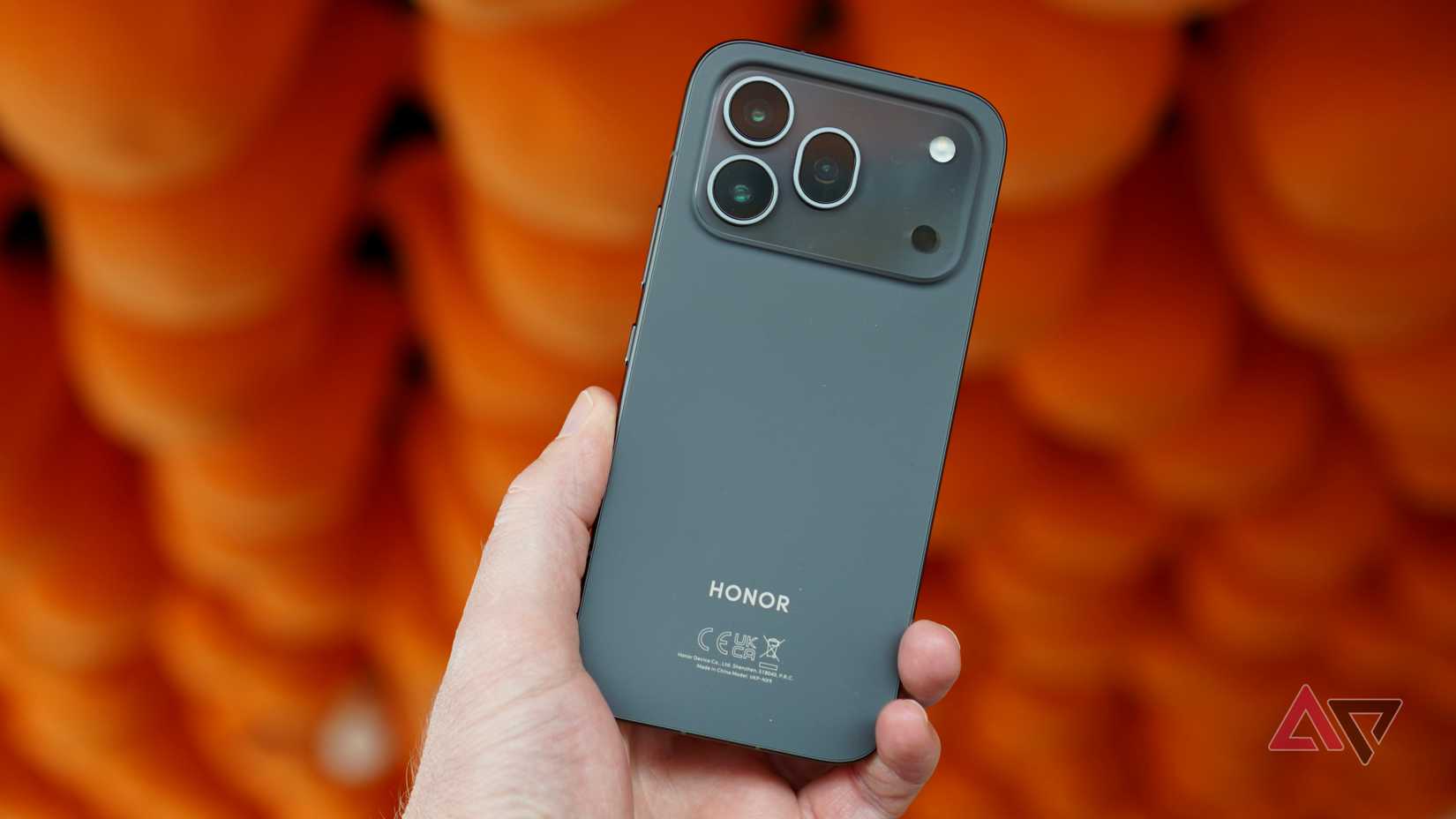 The Honor 600 wants you to ignore its Pro sibling, and it could be a ...